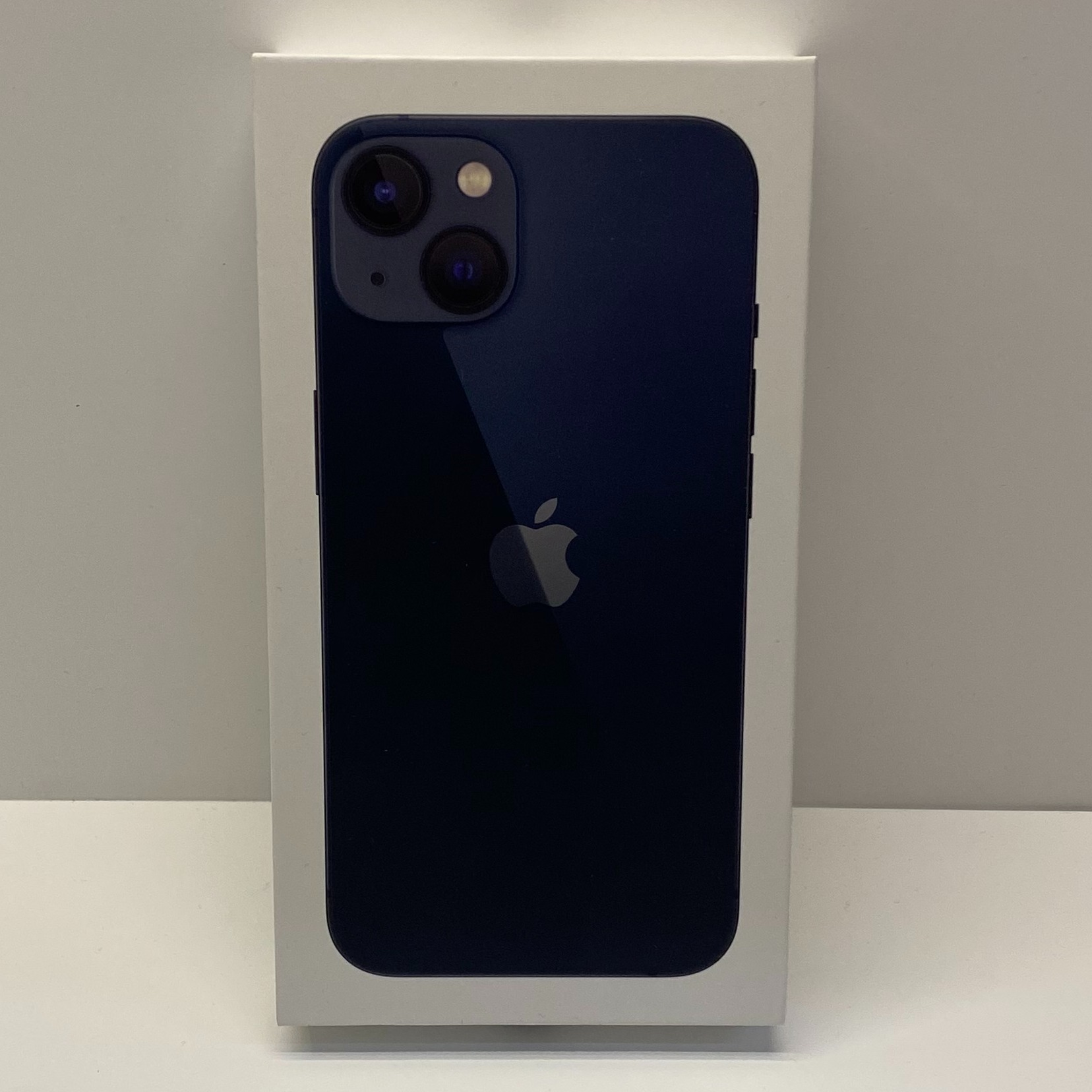 New Apple iPhone 13 Unlocked Model A2633 128GB in Midnight Sealed ...